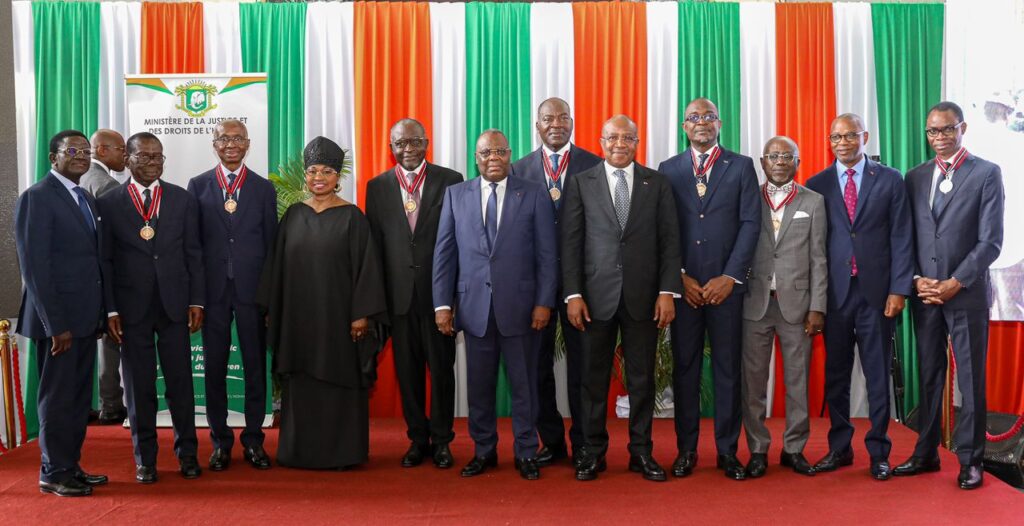 Côte d’Ivoire : Hommage aux anciens Bâtonniers pour leur contribution à ...
